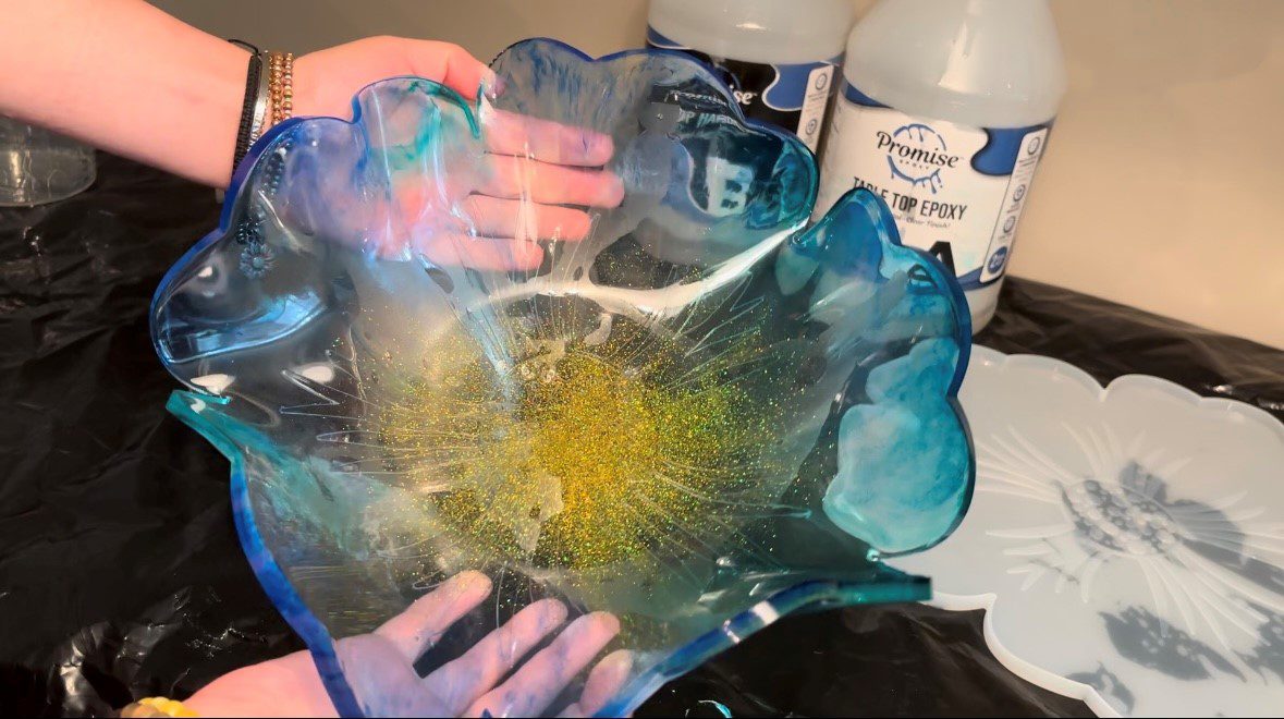 Bend it Like Resin: How to Bend Resin to Create a Resin Bowl - Resin Obsession