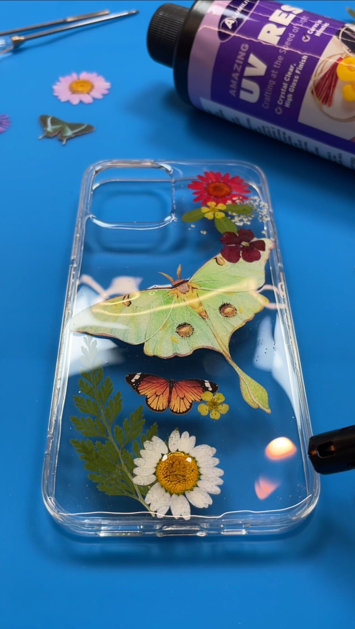 How to Make a UV Resin Phone Case - Resin Obsession
